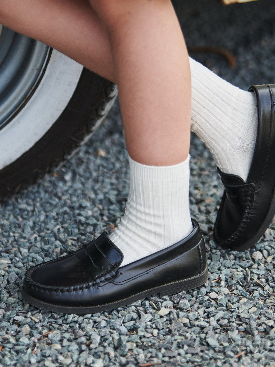 Off White Ribbed Short Kids Socks | La Coqueta Kids UK