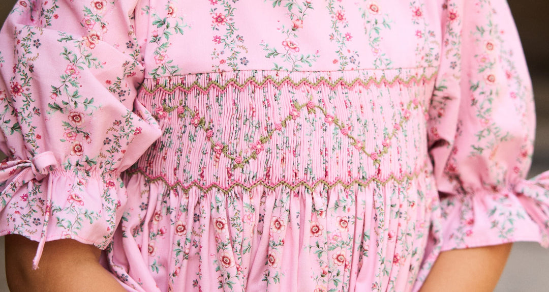 What Is a Smock Dress & How To Style It – La Coqueta Kids